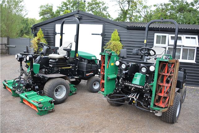 2014 Ransomes Parkway 3 Triple Cylinder Ride on Mower – KS Plant and Marine