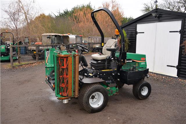 2012 Ransomes Parkway 2250 plus 4WD Triple Cylinder Ride on Mower – KS ...