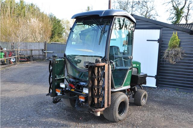 Hayter LT324 Triple Cylinder Ride on Mower with Full Cab 4WD – KS Plant ...