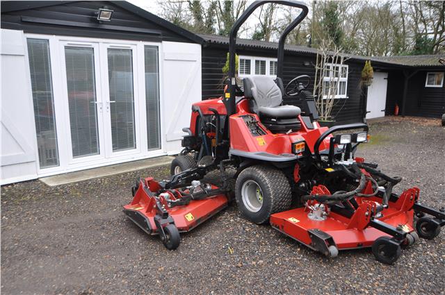 2014 Hayter / Toro R324T Batwing Mower 4WD – KS Plant and Marine