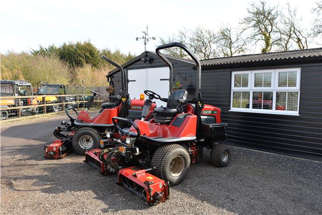 2011 Hayter LT324 Triple Cylinder 4WD Ride on Mower – KS Plant and Marine