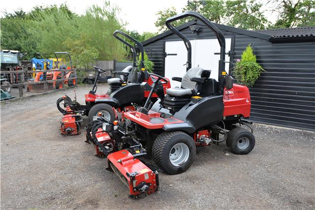 2013 Hayter LT324 / Toro LT3340 4WD Triple Cylinder Ride onMower – KS ...