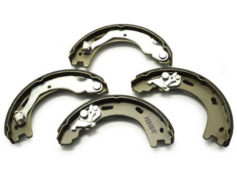 Ferodo Discovery 3, 4 & Range Rover Sport Handbrake Shoes Axle Set ...