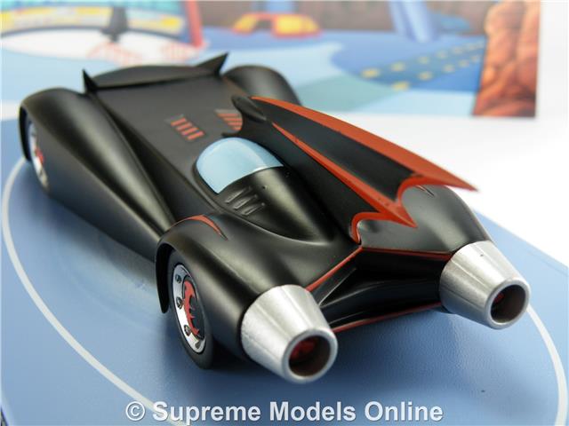 BATMOBILE BATMAN CAR MODEL THE BRAVE & BOLD 1:43 SIZE ANIMATED BATMANS ...