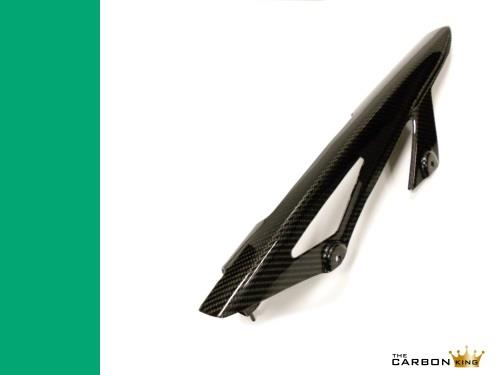 KAWASAKI Z1000 2010-18 CARBON CHAIN GUARD IN TWILL GLOSS WEAVE – The ...